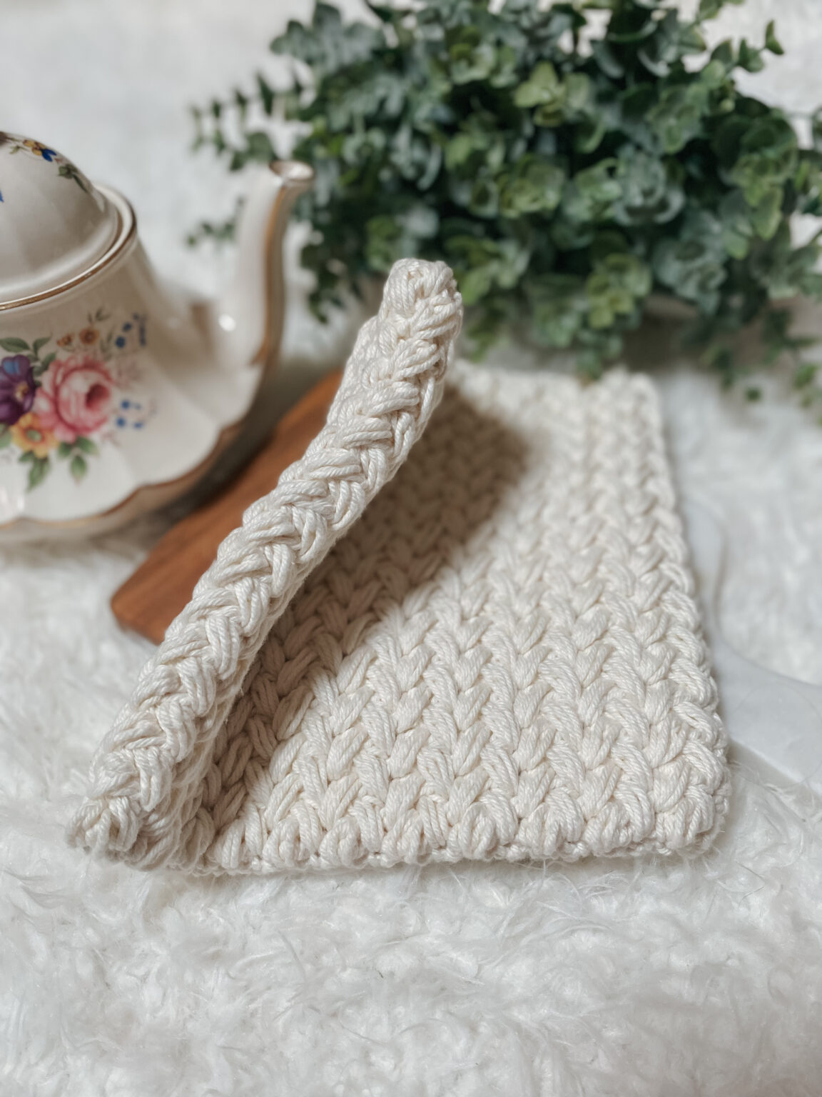 Coco Trivet – FREE PATTERN