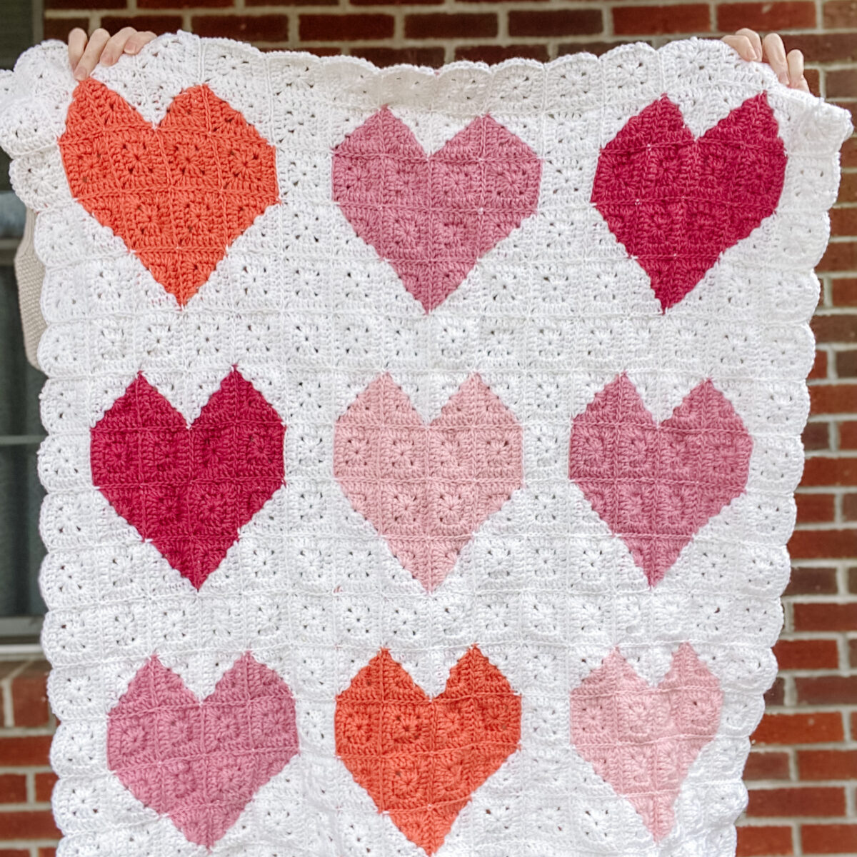 Paper Hearts Blanket – FREE Pattern!